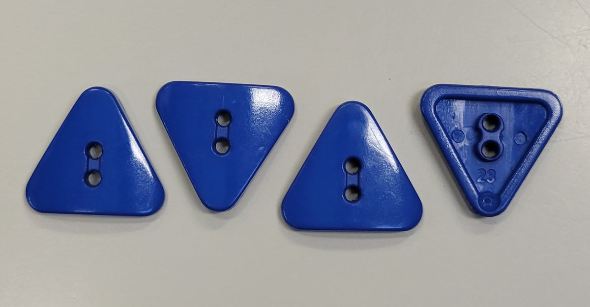 Plastic Triangle Button – Needles 'n Pins Yarn Shoppe